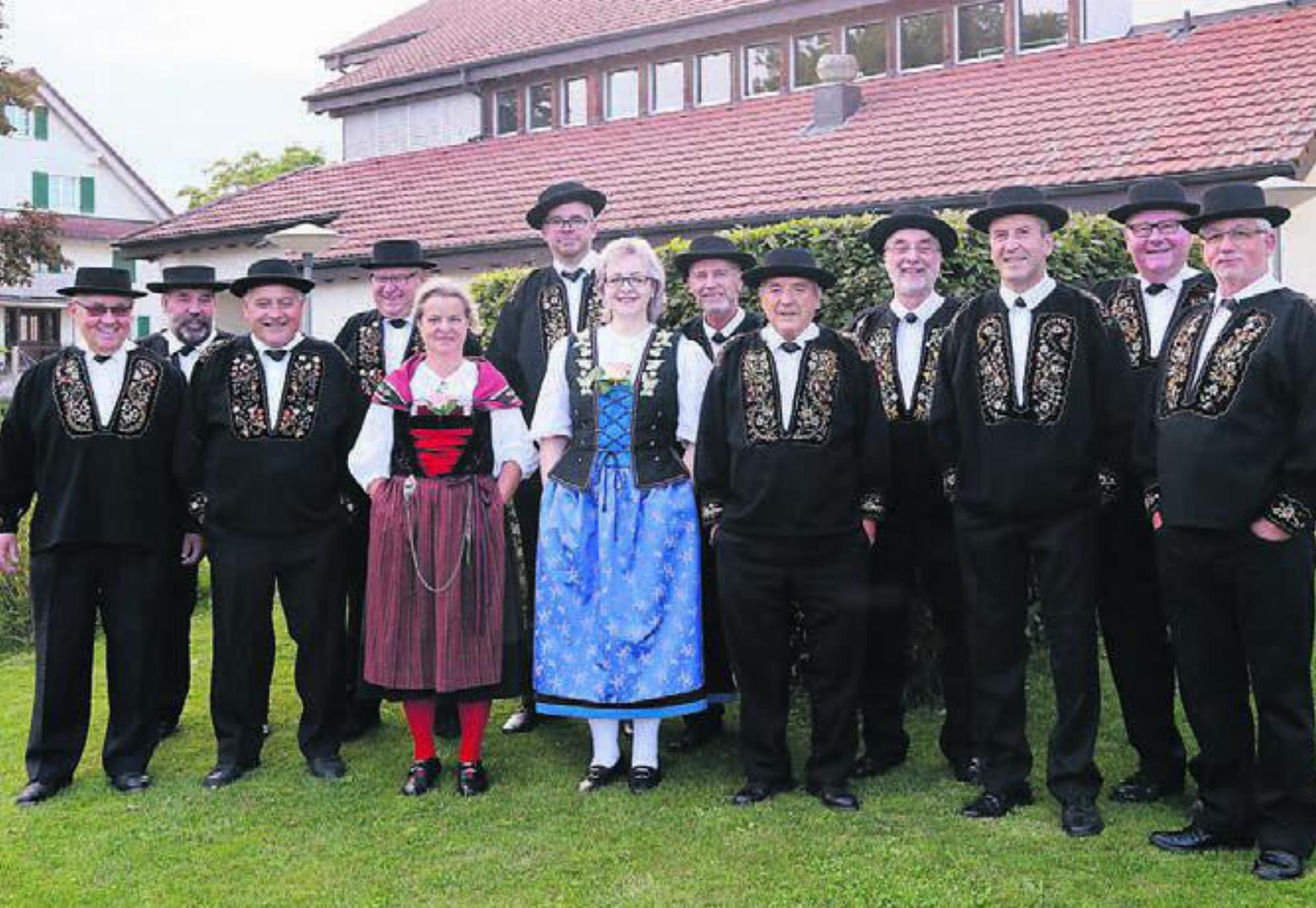 Die Jodlerinnen und Jodler des Jodelklubs Alpegruess üben fleissig Bild: zg